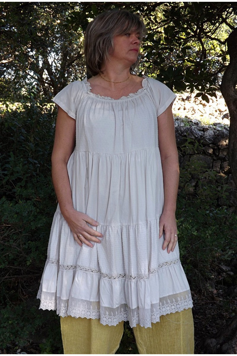 Robe romantique en coton avec dentelles