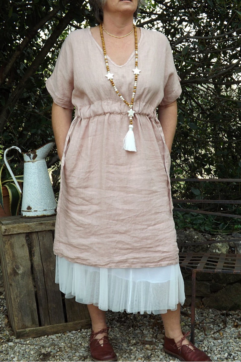 ROBE EN LIN COL V ROSE POUDRE