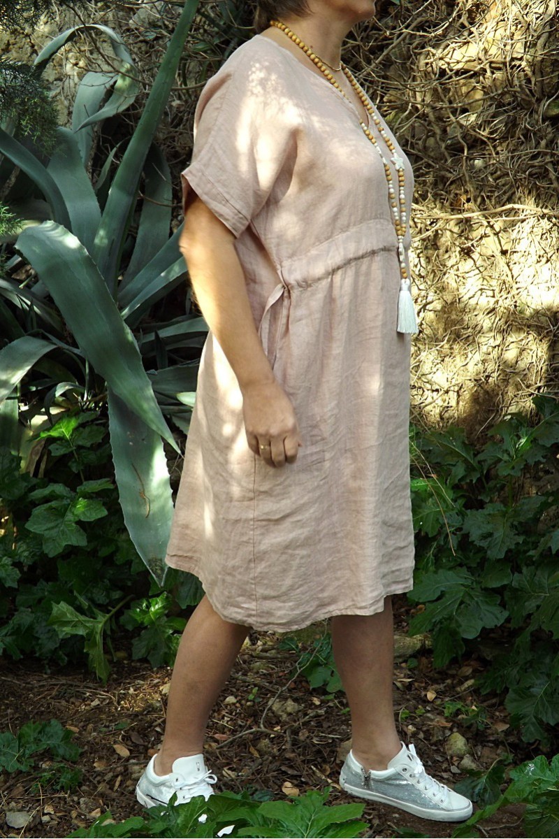 ROBE EN LIN COL V ROSE POUDRE