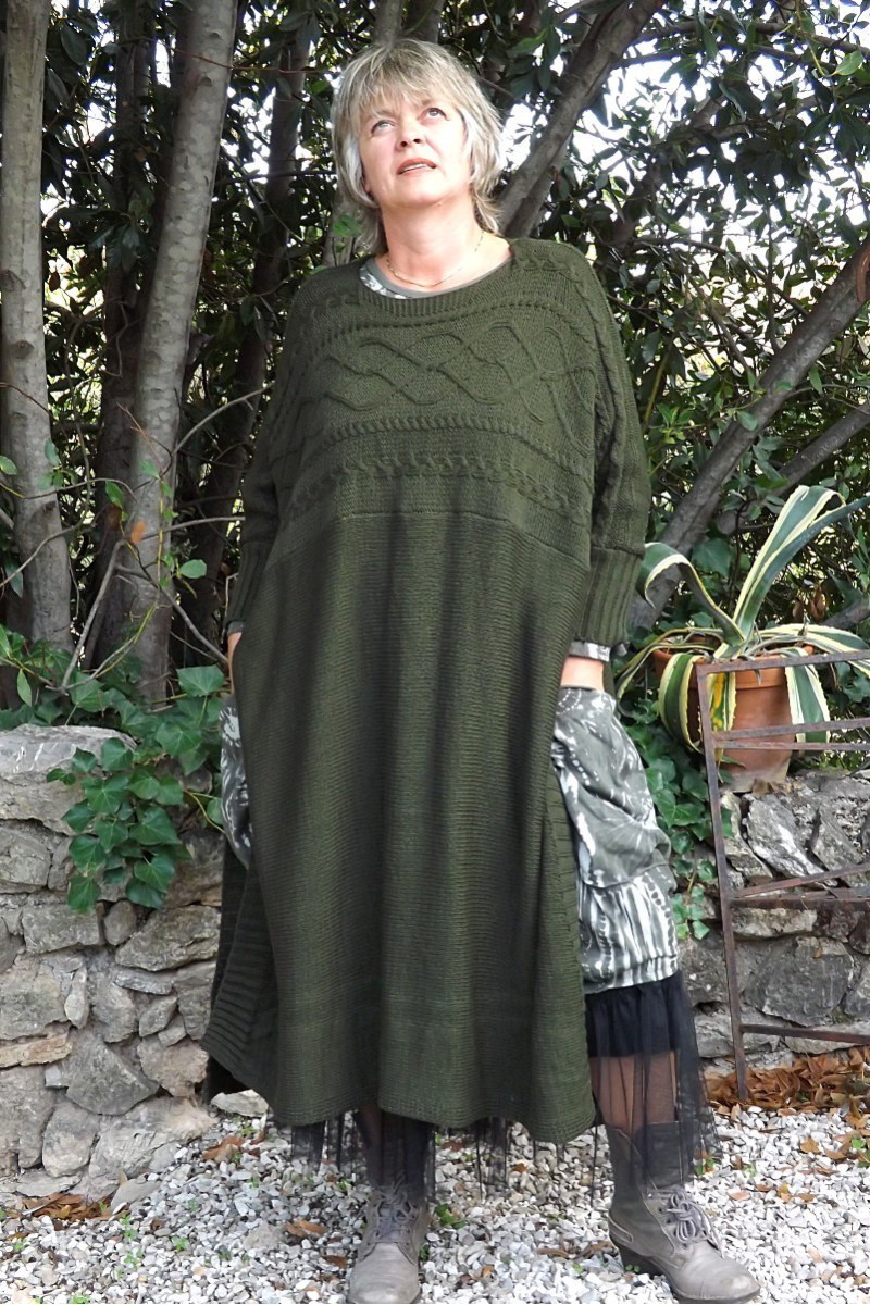 Pull long torsadé kaki