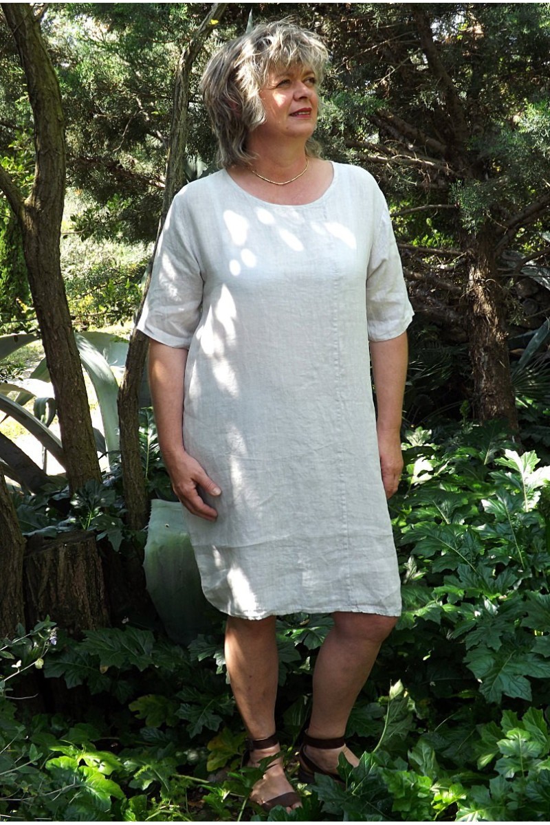 Robe en lin beige