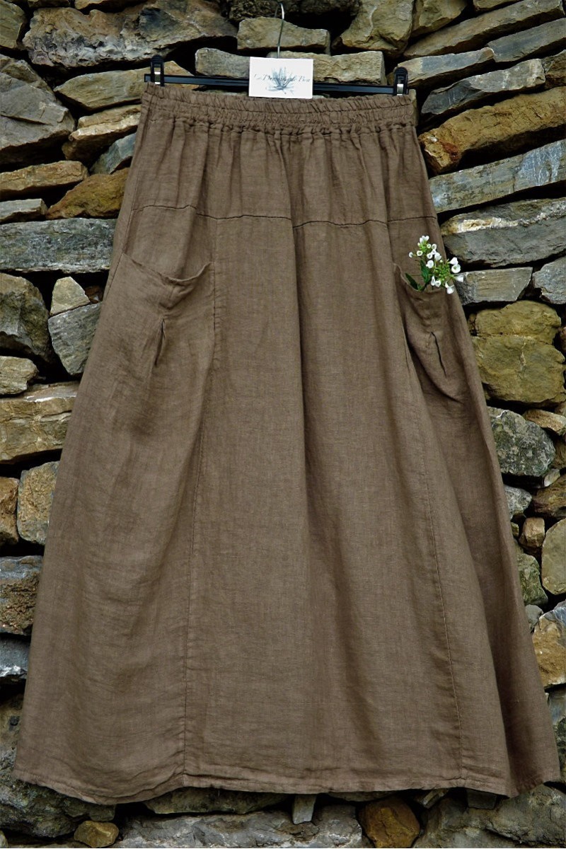 Vêtement en lin pour femme grande taille et petite taille.